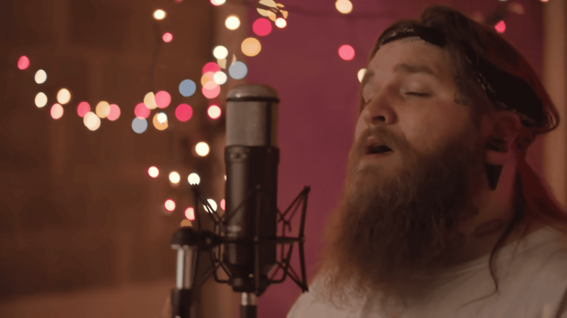 Nobody Was Ready For Teddy Swims Singing “A Thousand Miles” Like This ...