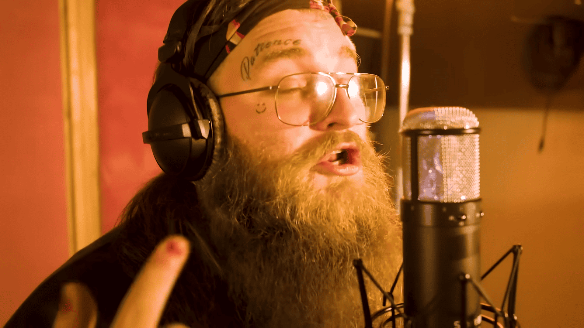 Teddy Swims Delivers a Heartfelt Cover of Frank Ocean’s “Lost” (Live ...
